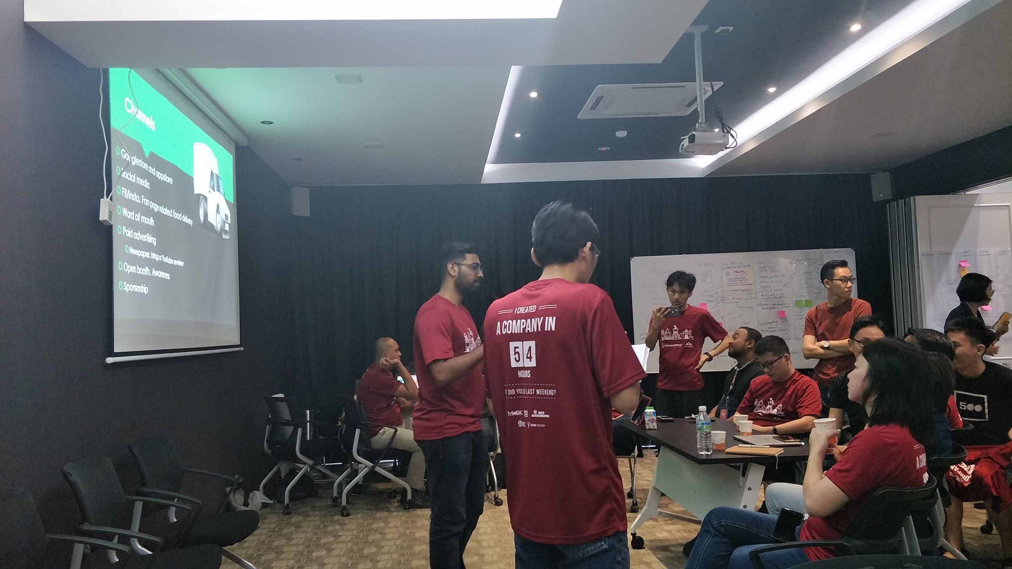 CEO Tencent Resources Muhammad Azizi Bantu Pengguna “CariMakan” – Otakit